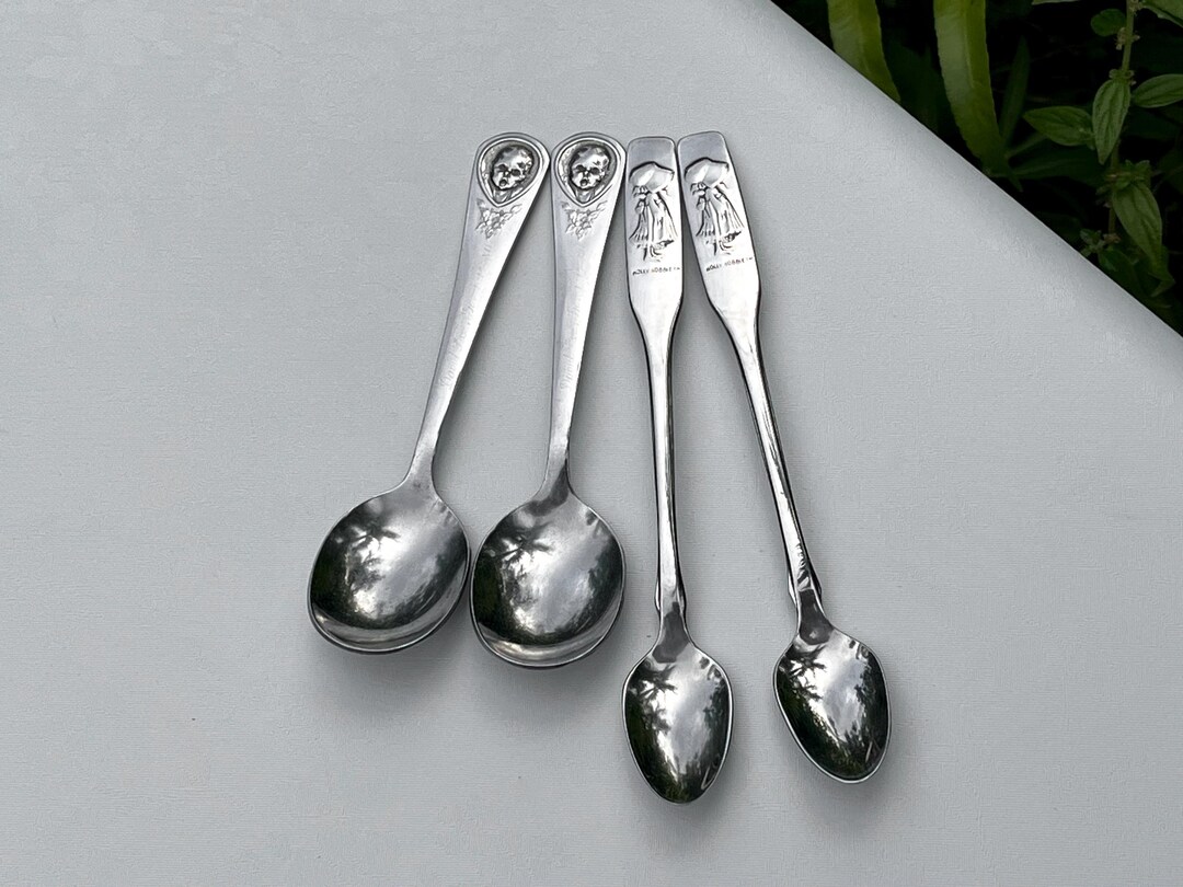 Vintage Oneida Stainless Baby Spoons Set of Four - Gerber Baby & Holly ...