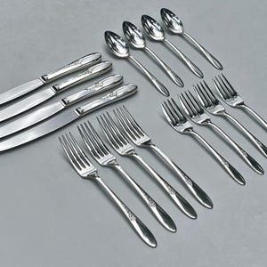 Vintage Fantasy 1941 Silverplate Flatware 16 Piece Service for Four ...