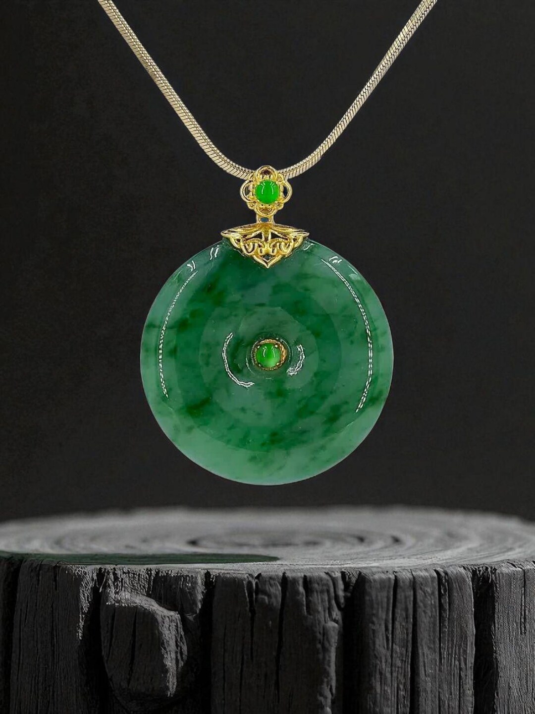 Emperors' Round Burmese A-jadeite 26.20 Mm Donut Pendant (with 18K ...