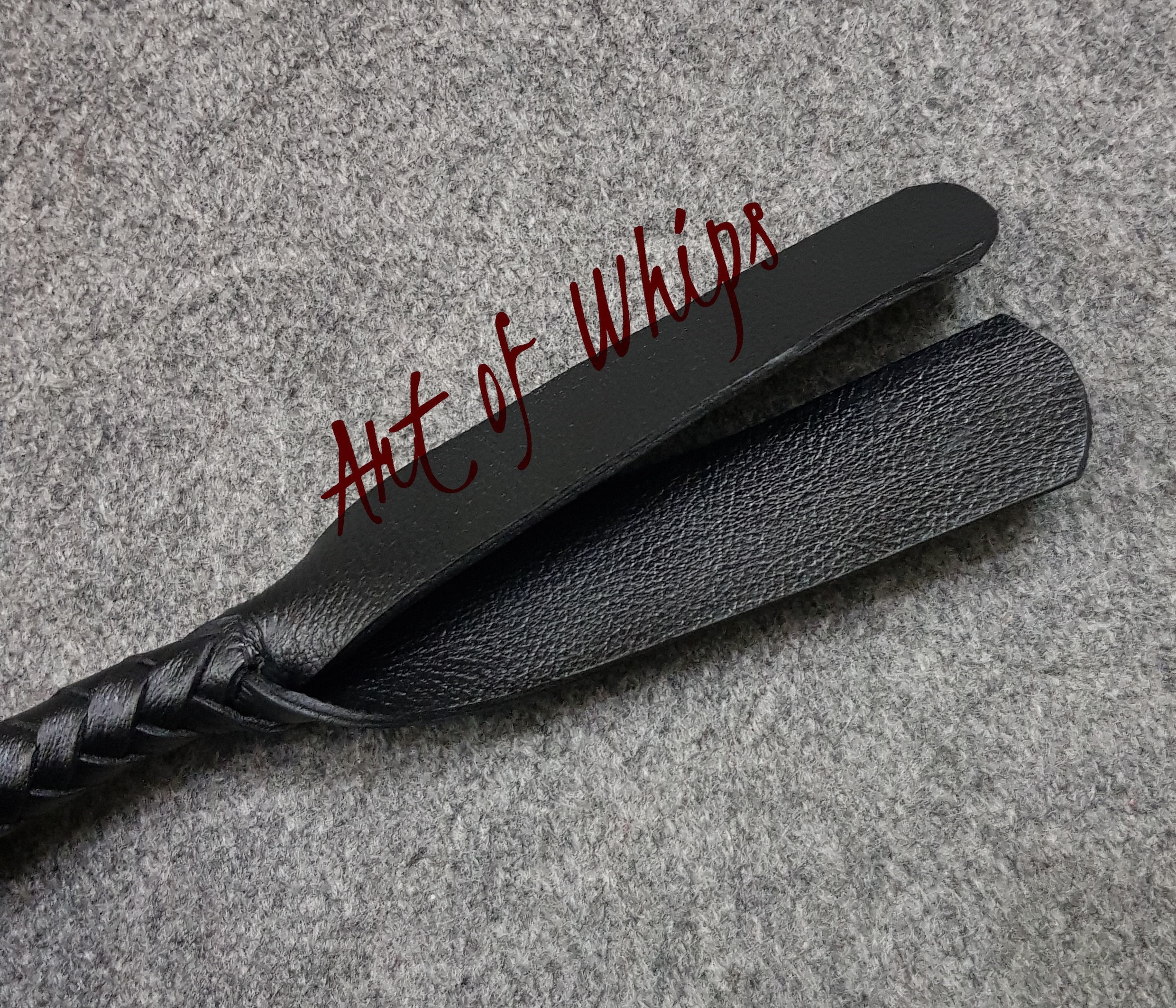 Geuine Leather Flogger Bullwhip Wood Handle Two Sting Tails Whip Horse ...