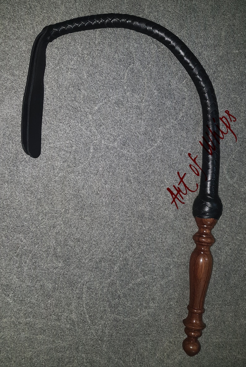 Geuine Leather Flogger Bullwhip Wood Handle Two Sting Tails Whip Horse ...