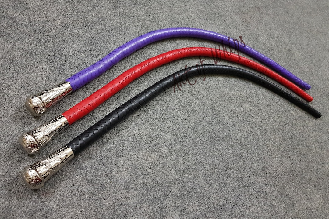 Genuine Cowhide Designed Handle Top Grain Leather Fetish Whip Flogger ...