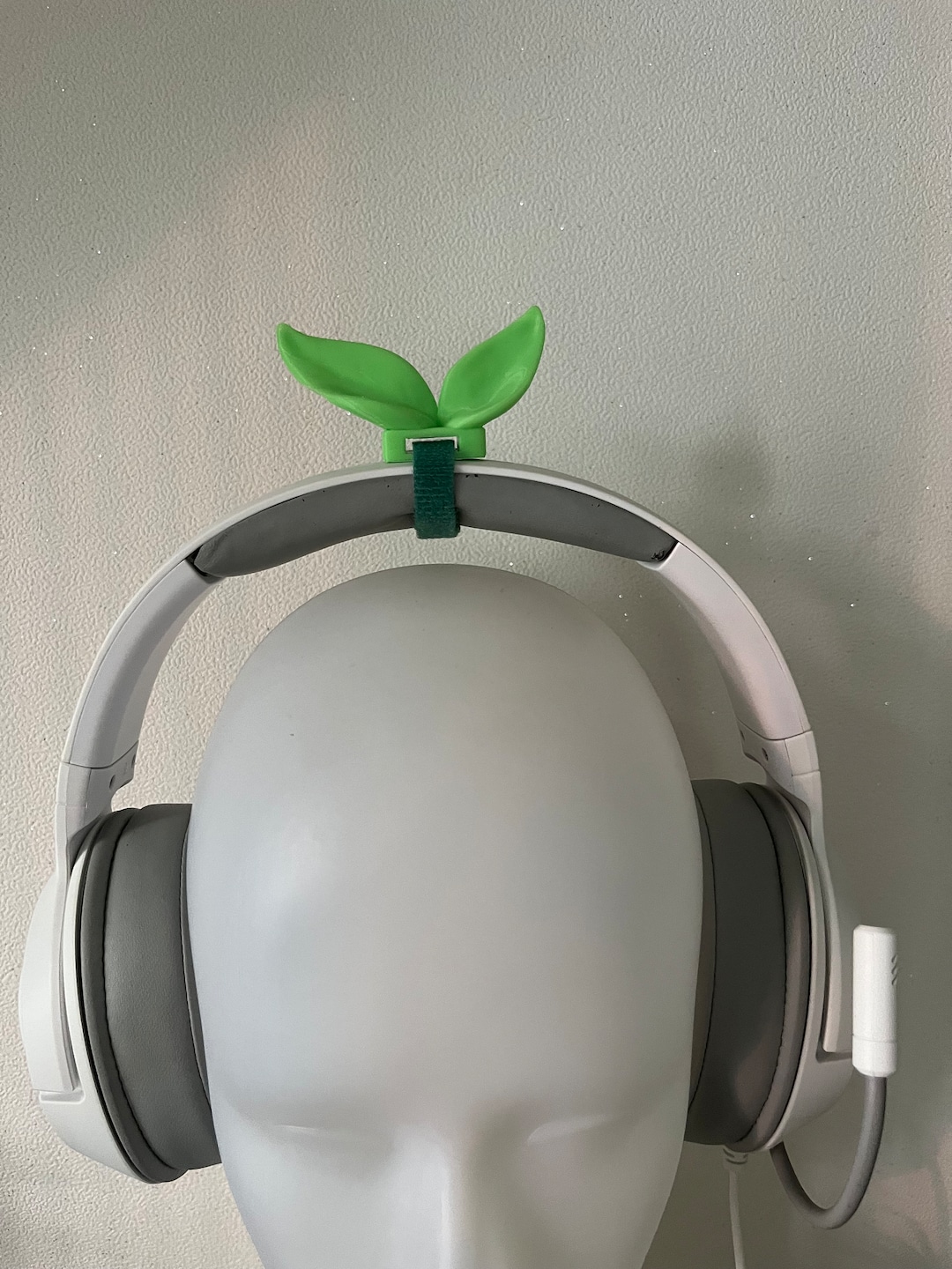 Small Leaf / Sprout for Headphones / Headset for Streaming Anime ...