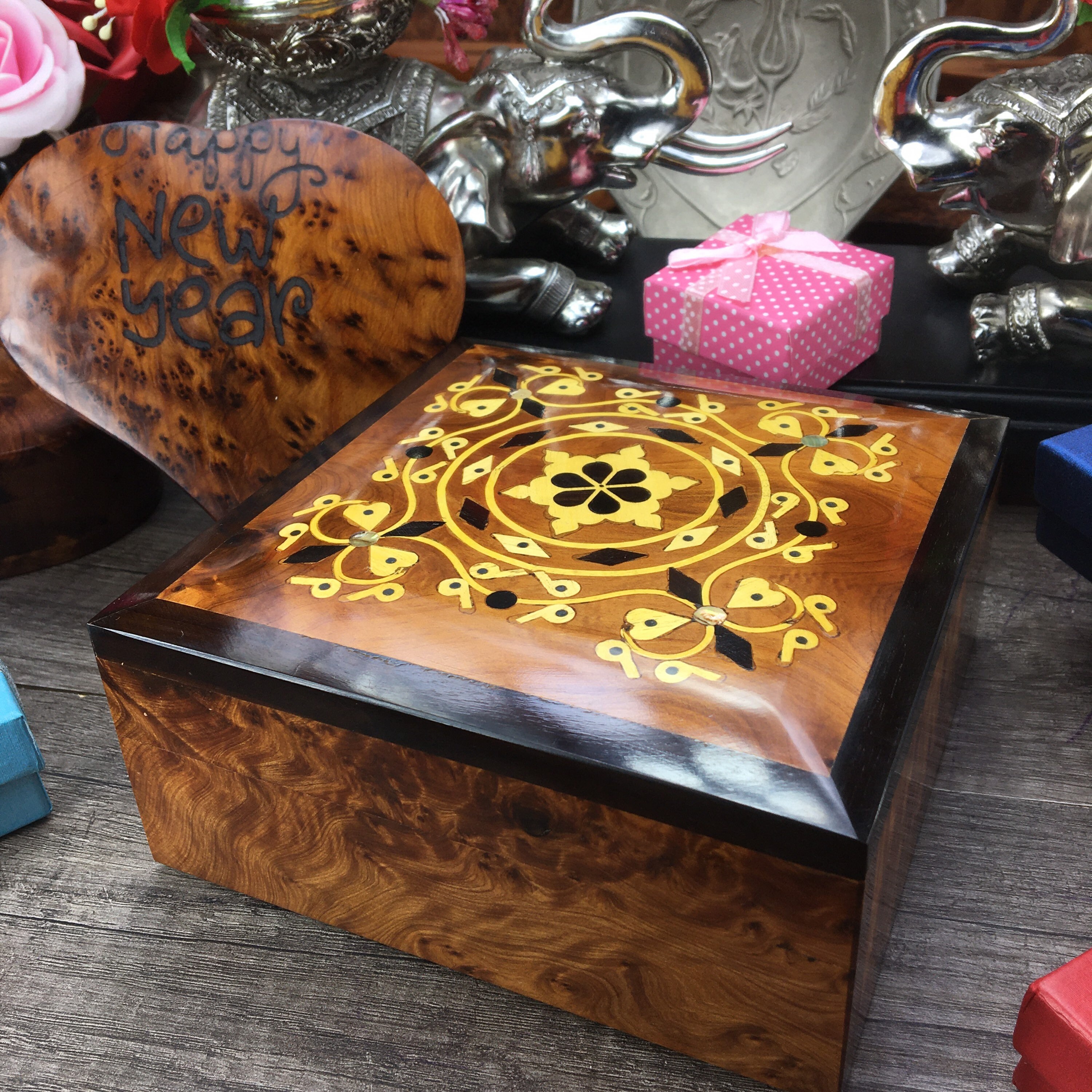 Trinket Square shaped thuya wooden box handcrafted jewelry | Etsy