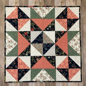 Expanding Star Rendezvous Quilted Table Topper / Wallhanging, 24 Square ...