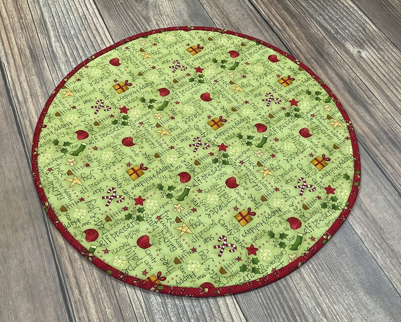 Circular Quilted Reversible Table Topper Centerpiece - Etsy
