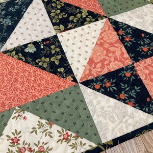 Expanding Star Rendezvous Quilted Table Topper / Wallhanging, 24 Square ...