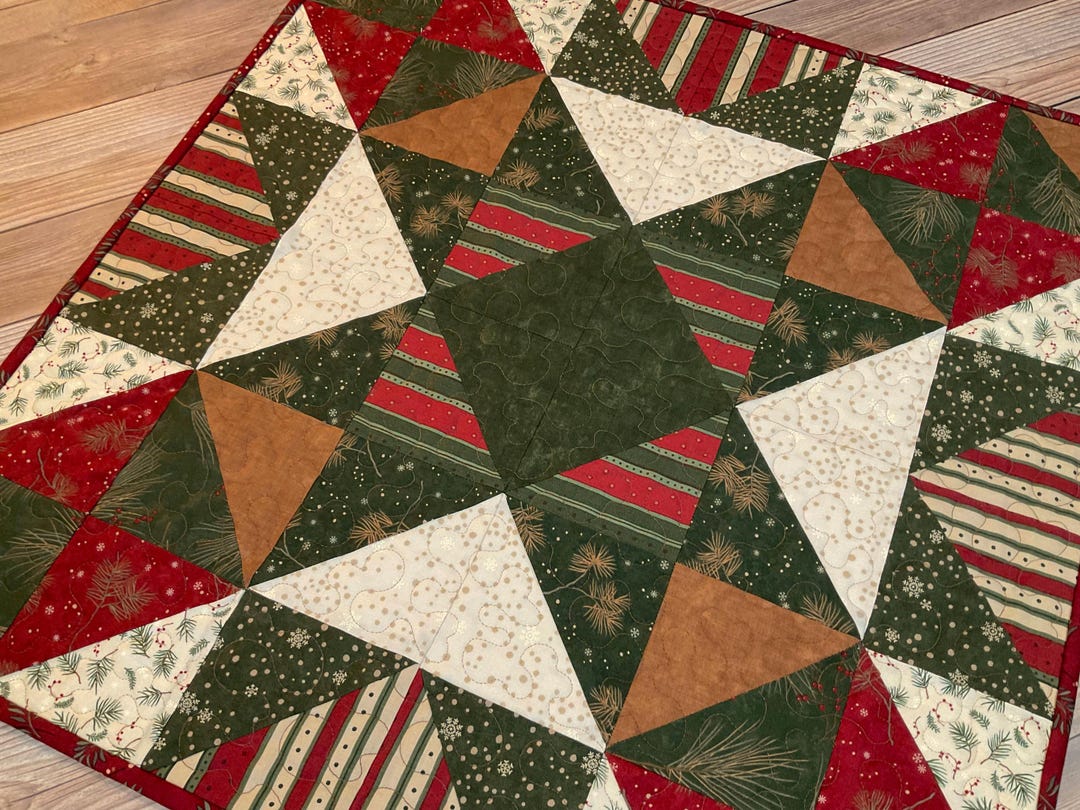 Quilted Expanding Star Table Topper / Wallhanging, 24" Square - Etsy
