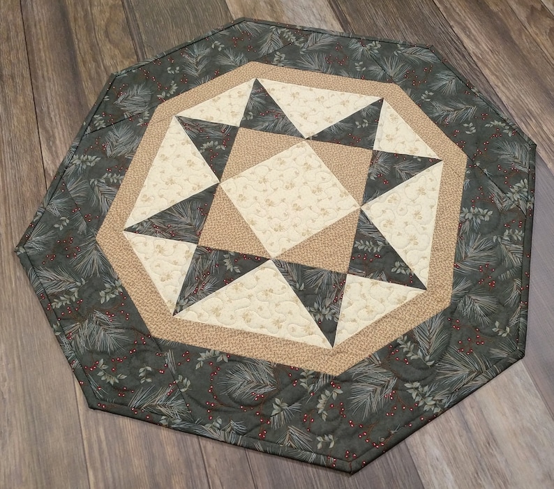 Ohio Star Quilted Octagonal Table Topper, 25-26" - Etsy