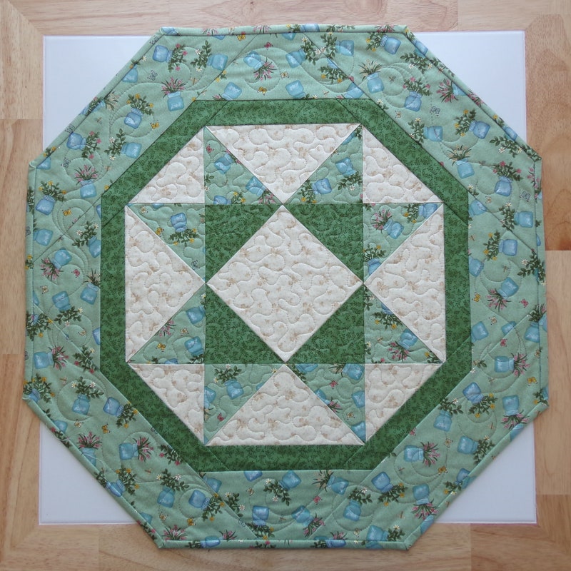 Round Table Quilt - Etsy