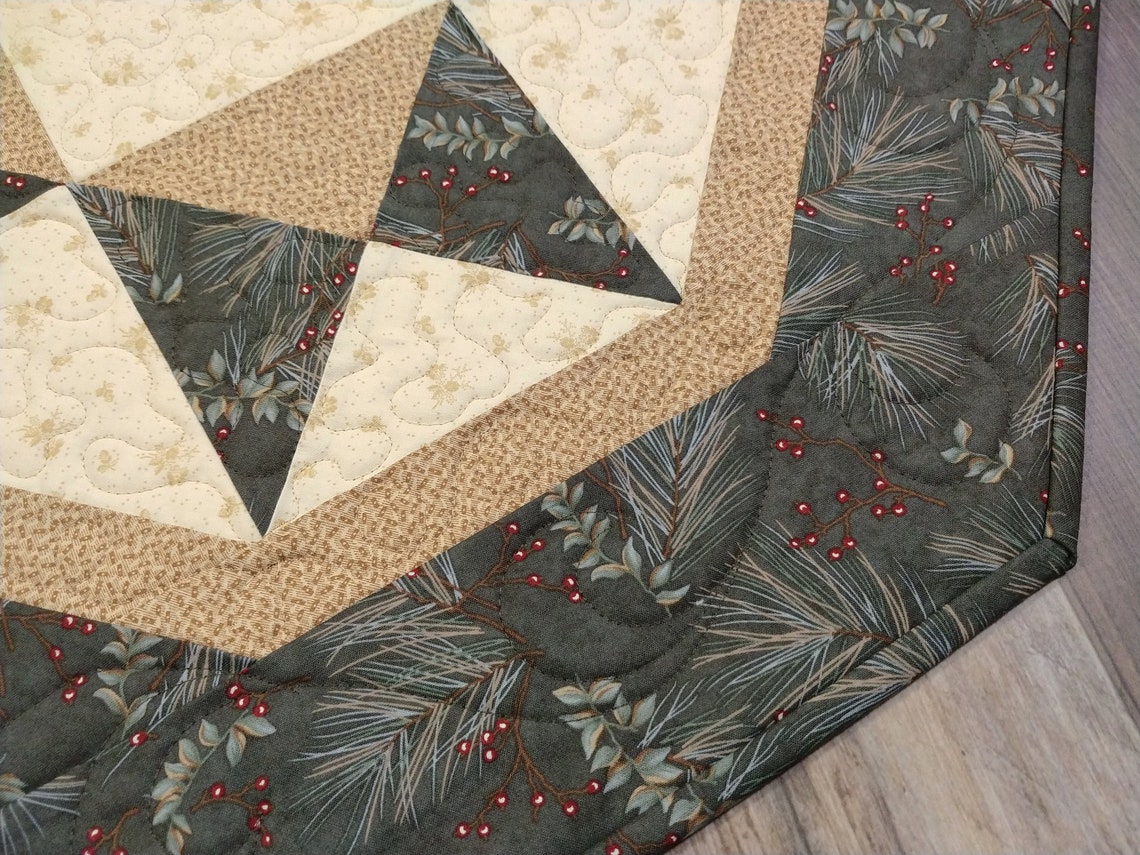 Ohio Star Quilted Octagonal Table Topper, 25-26" - Etsy