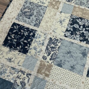 Quilted Cascade Broken Nine-patch Windowpane Table Topper / Wallhanging ...