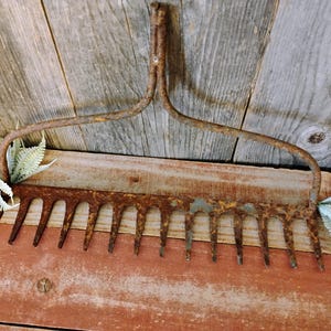 Rusty Old Garden Rake-vintage Rake-farmhouse Home Decor-farmhouse ...