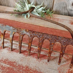 Rusty Old Garden Rake-vintage Rake-farmhouse Home Decor-farmhouse ...
