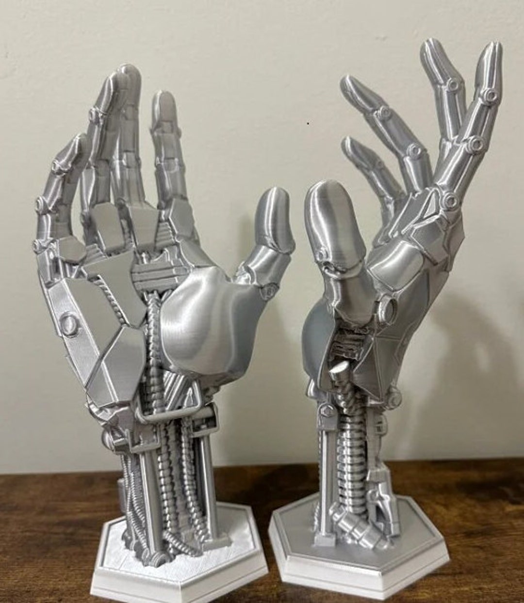 Controller Holder in the Shape of a 3D Printed Robot Hand / a - Etsy