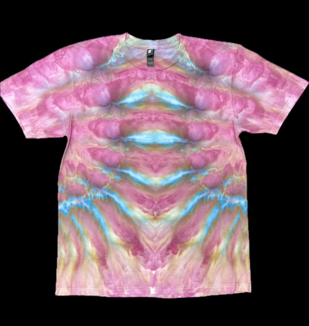 Large Spinal Wave Tie Dye T-shirt in Red, Blue and Orange - Black Magic ...
