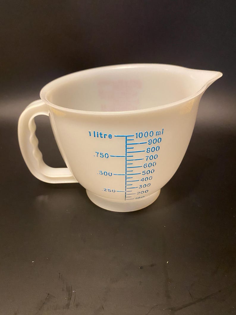 Vintage Tupperware Mixing/measuring Cup - Etsy