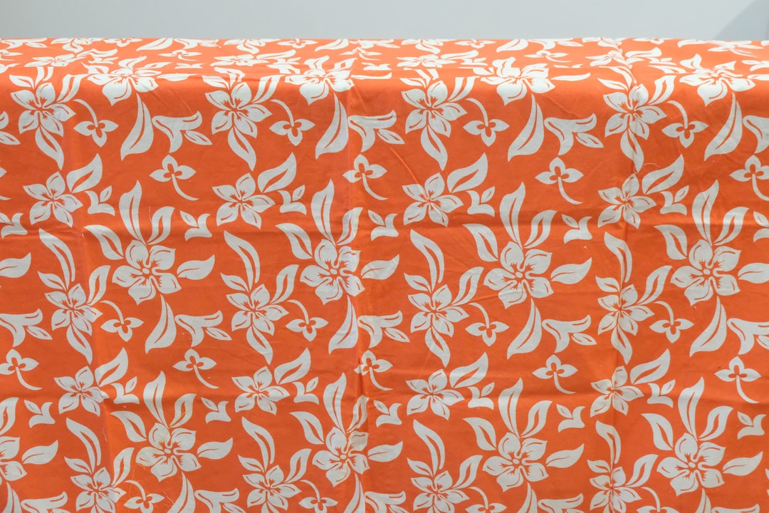 1950's Vintage Orange and White Hibiscus Bright Fun Full on Tropical ...