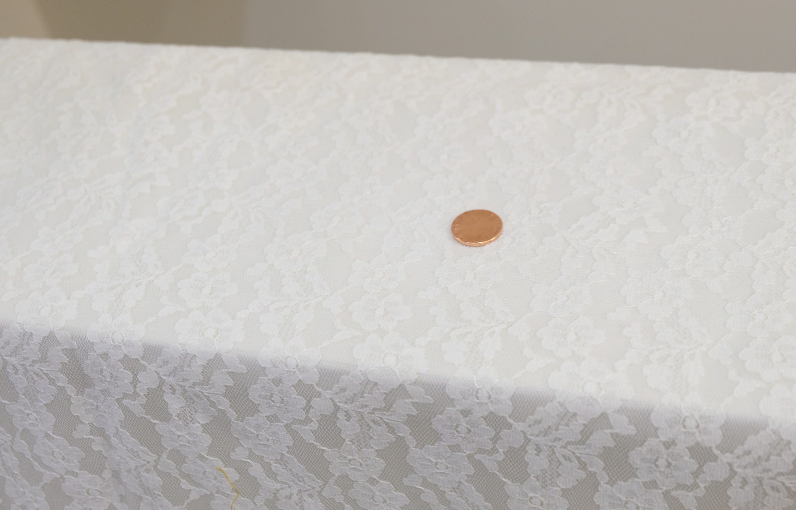 Encaje blanco ligero vintage de 1970 con lencería de respaldo - Etsy España