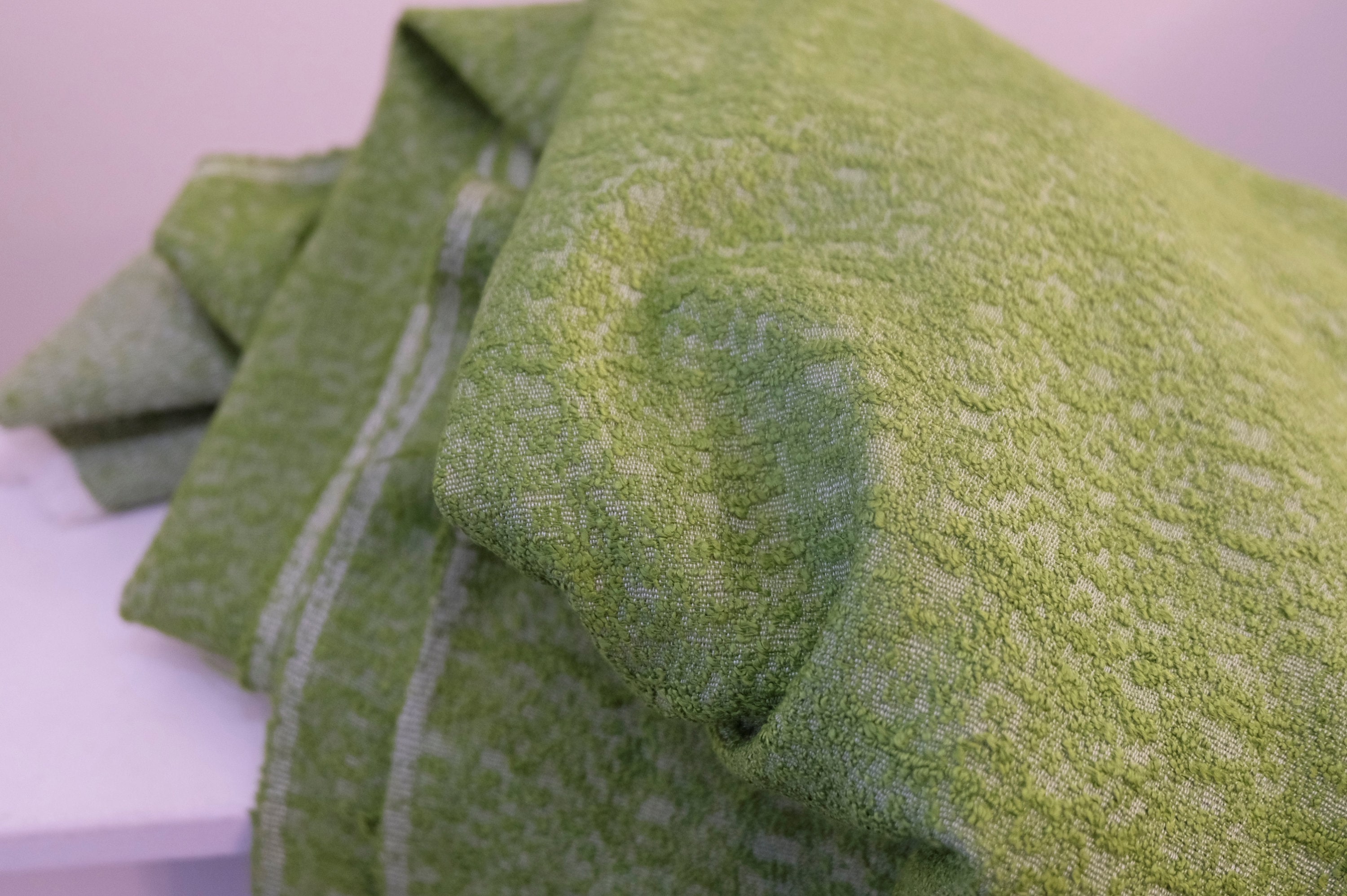 1960's Vintage Vibrant Slubbed Olive Burlap Rayon Fabric Perfect for ...