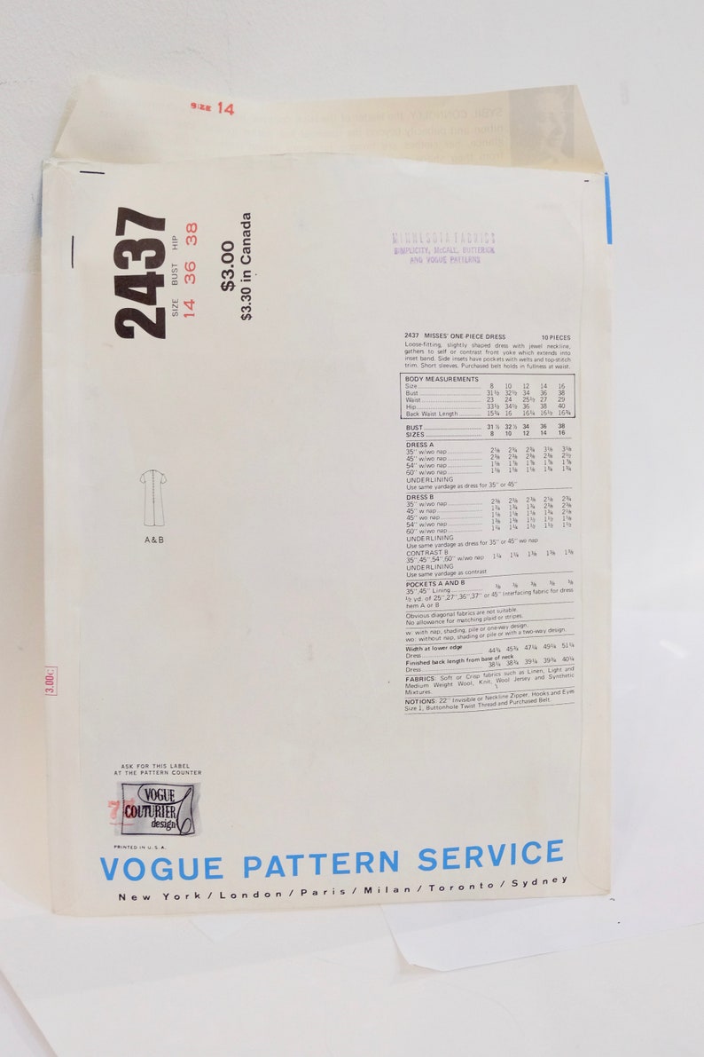 1970's Vintage Vogue 2437 Vogue Couturier Design Sybil Connolly of ...