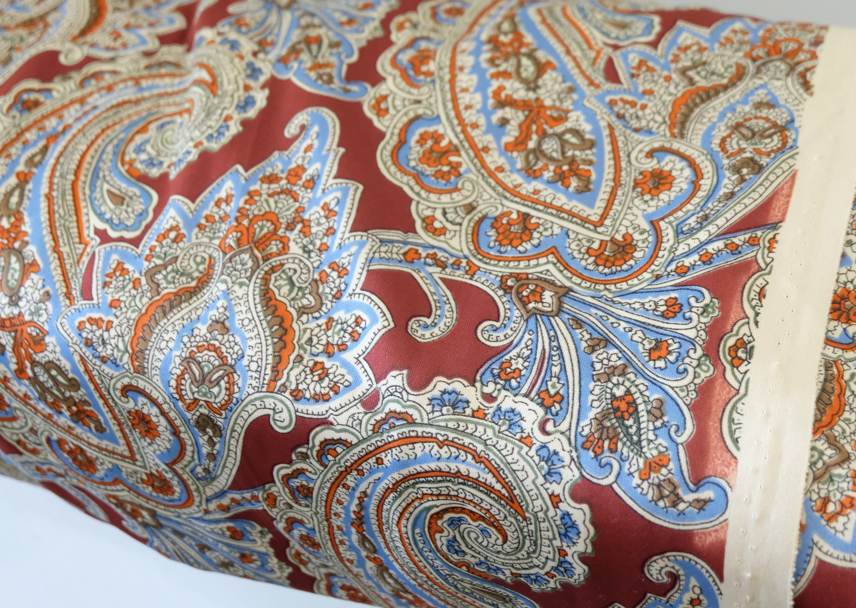 1970's Vintage Big Paisley Print Slinky Polyester Knit | Etsy