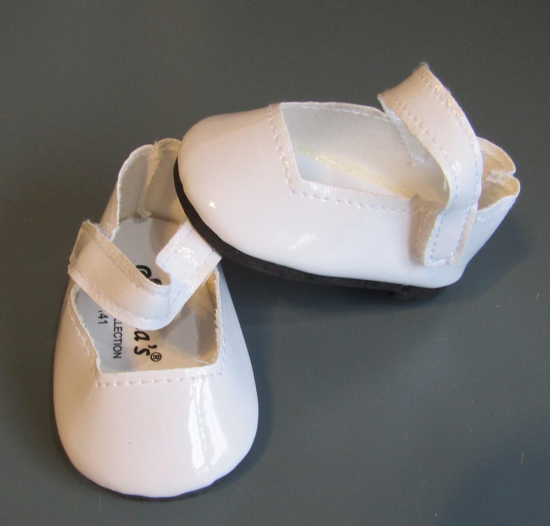 Classic Vinyl Shoes 18 & 15 Inch Doll: White - Etsy