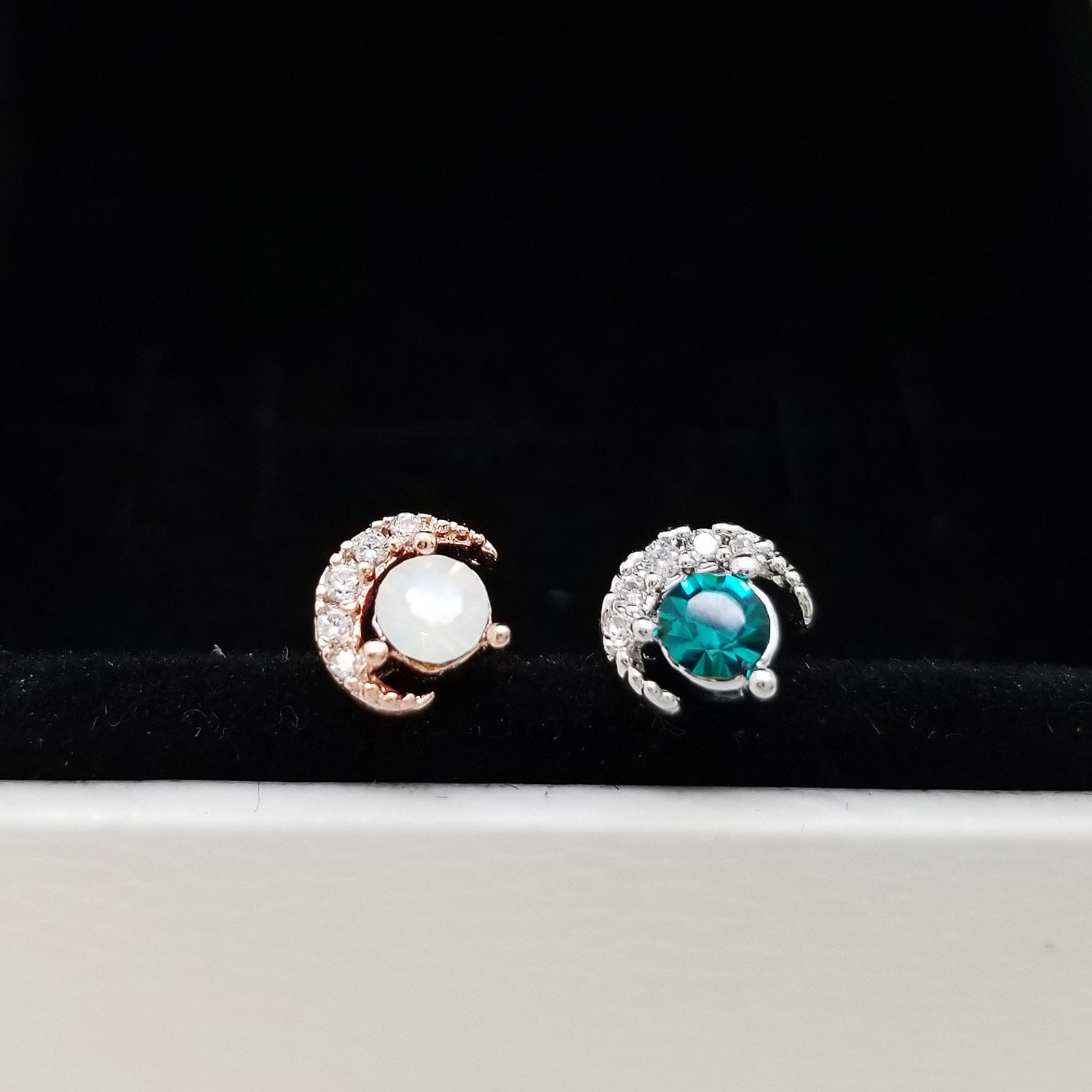16G Crescent Moon and Stone Surgical Steel Stud Piercing - Etsy