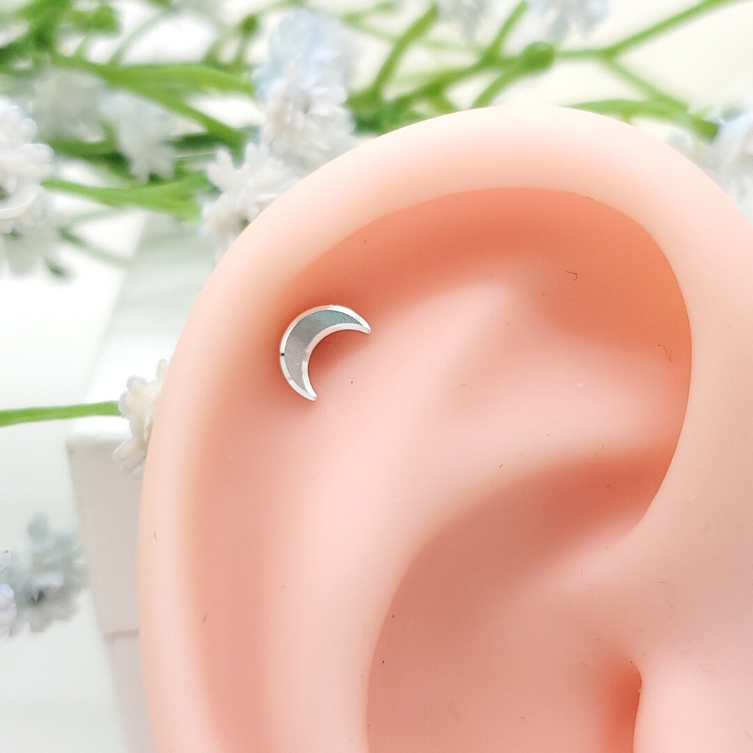 16G Crescent Moon Laser Cut WHOLE Surgical Steel Stud Helix Cartilage ...