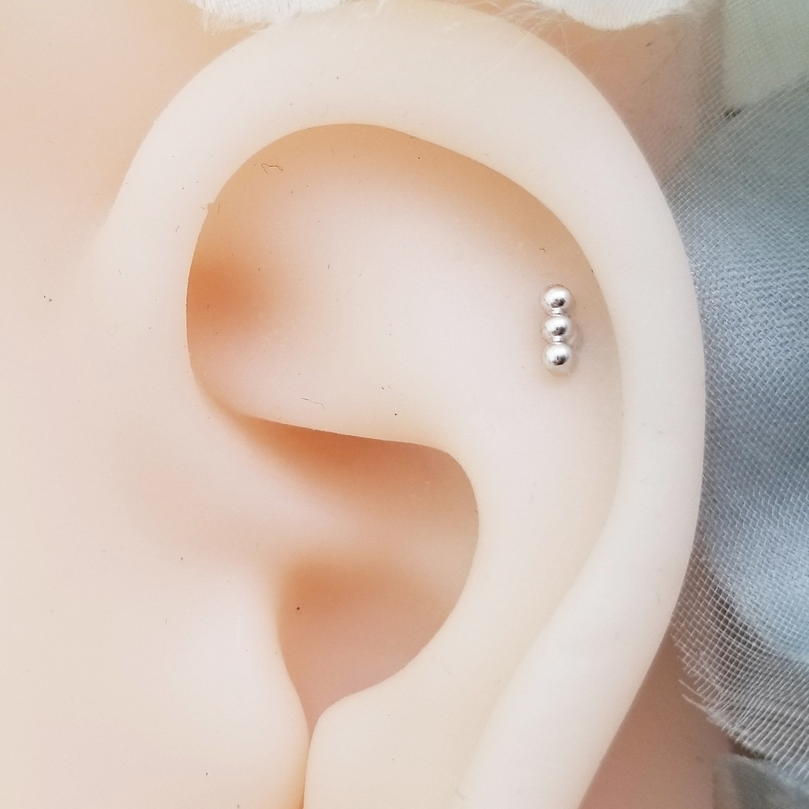 16G Mini 3 balls Bar Surgical Steel Stud earringTragus | Etsy