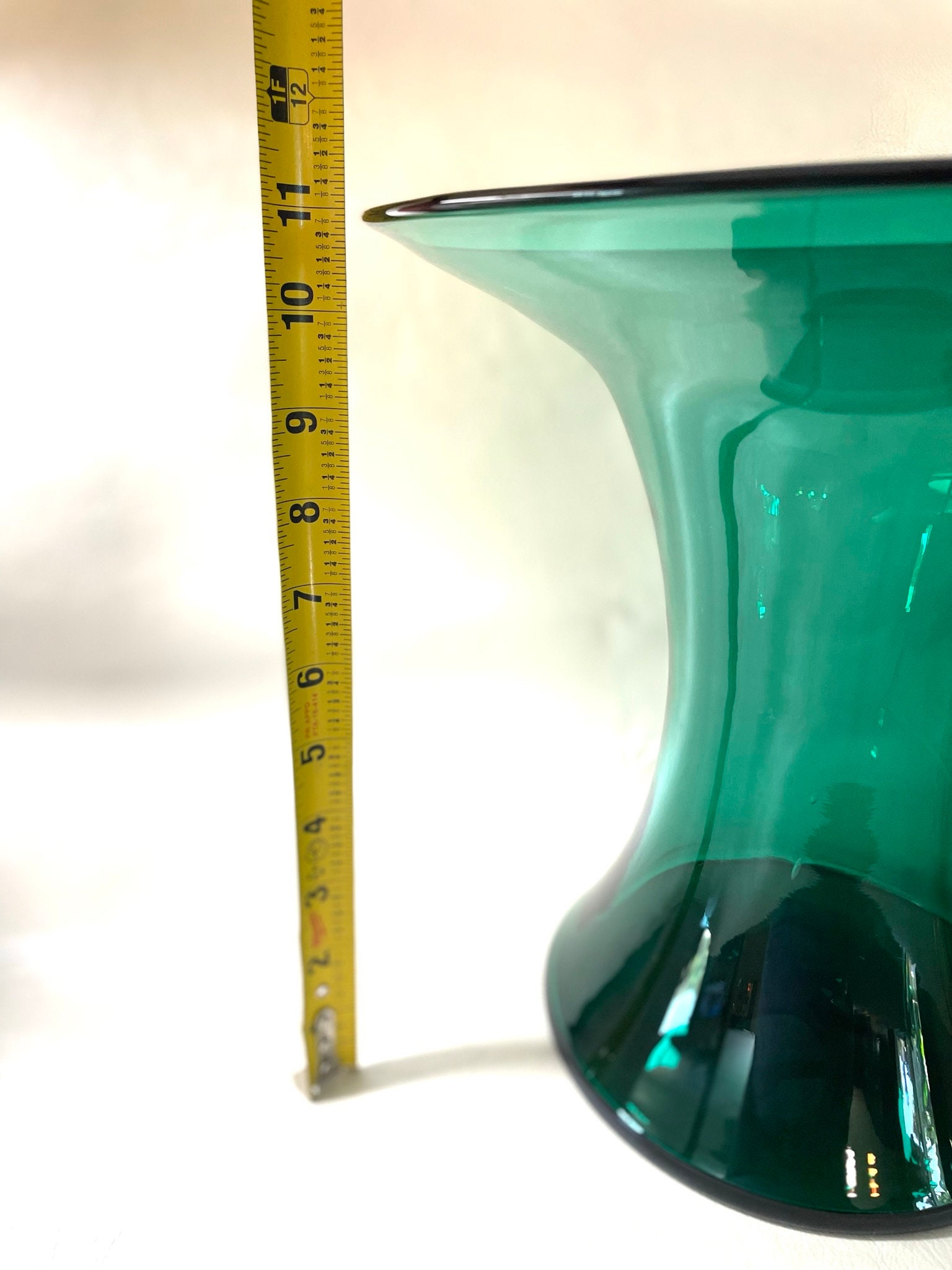 Vintage Blenko 3902S Glass Vase 11 Emerald Green Etched Blenko Stamp - Etsy