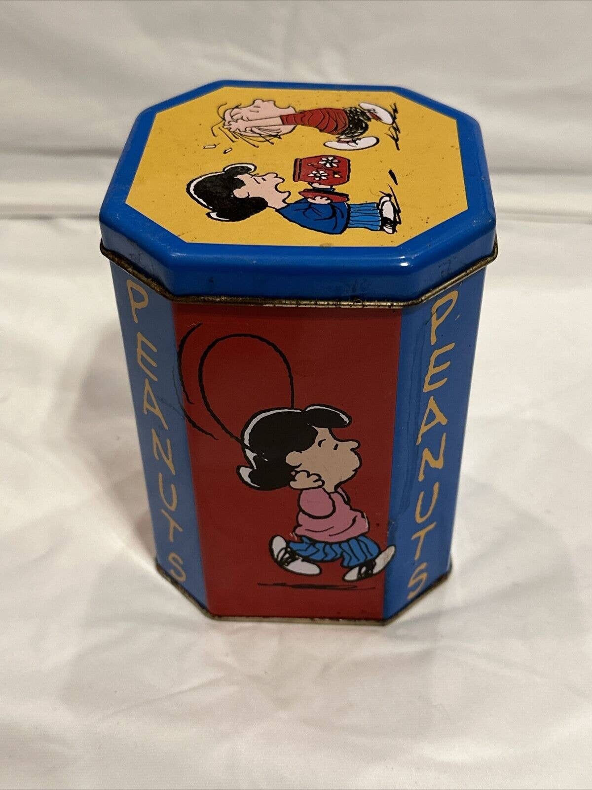 UFS Vintage PEANUTS Characters Octagon Shaped Tin - Etsy