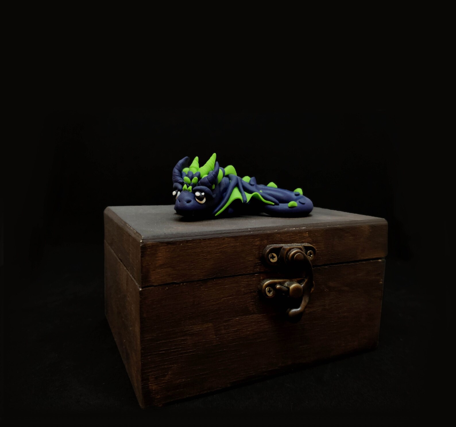 Dragon Chest Dragon Box Miniature Dragon on a Box Dice Box - Etsy