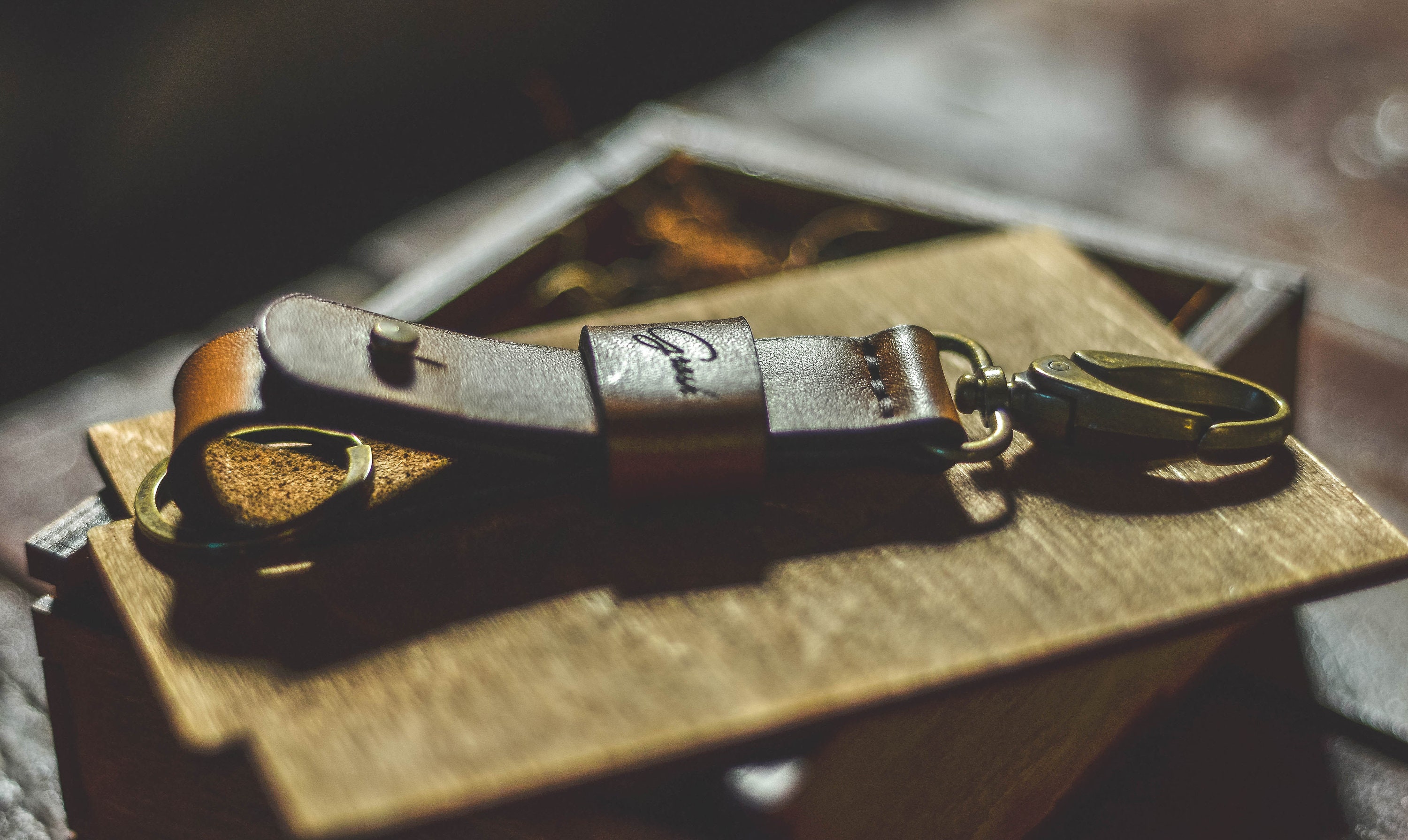 Handmade Leather Key Fob, Personalized Monogram Keychain - Etsy