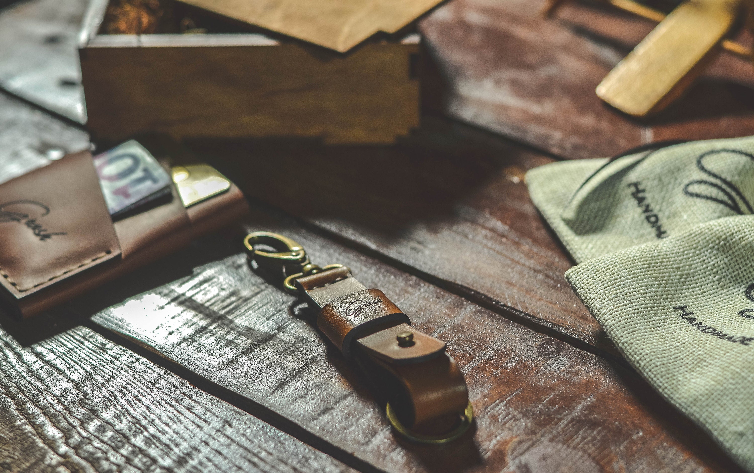 Handmade Leather Key Fob, Personalized Monogram Keychain - Etsy