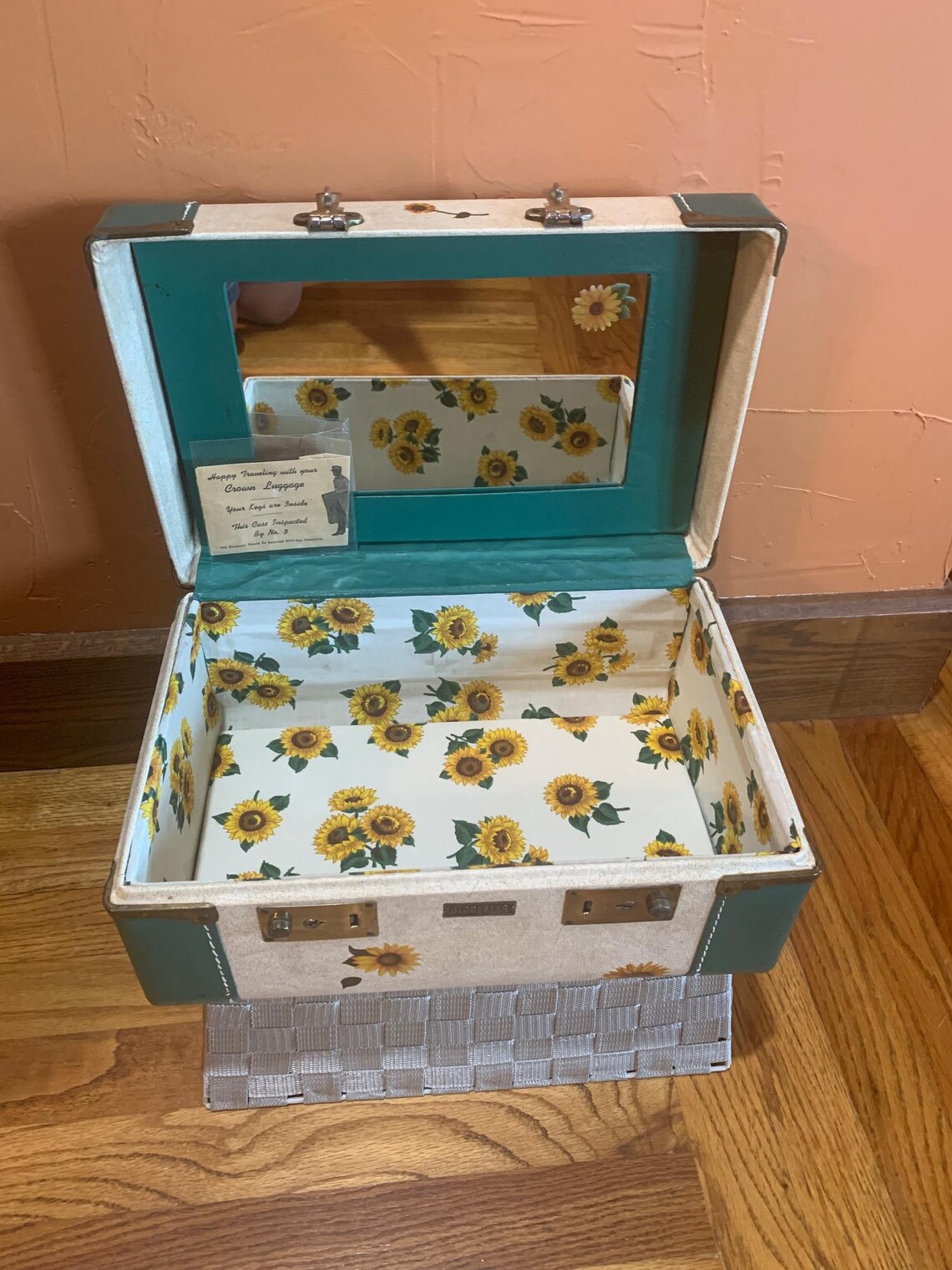 Upcycled Vintage 1960s Globester Train Travel Cosmetic Case Summer ...