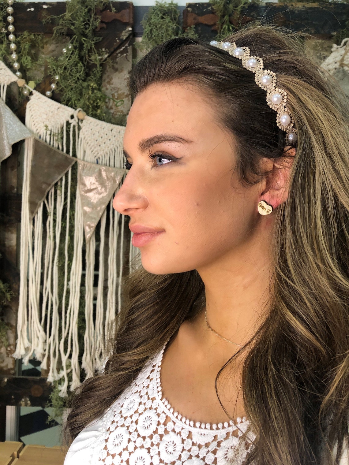 Gen Z & Middle Part Convo Heart Earring Duo - Etsy France