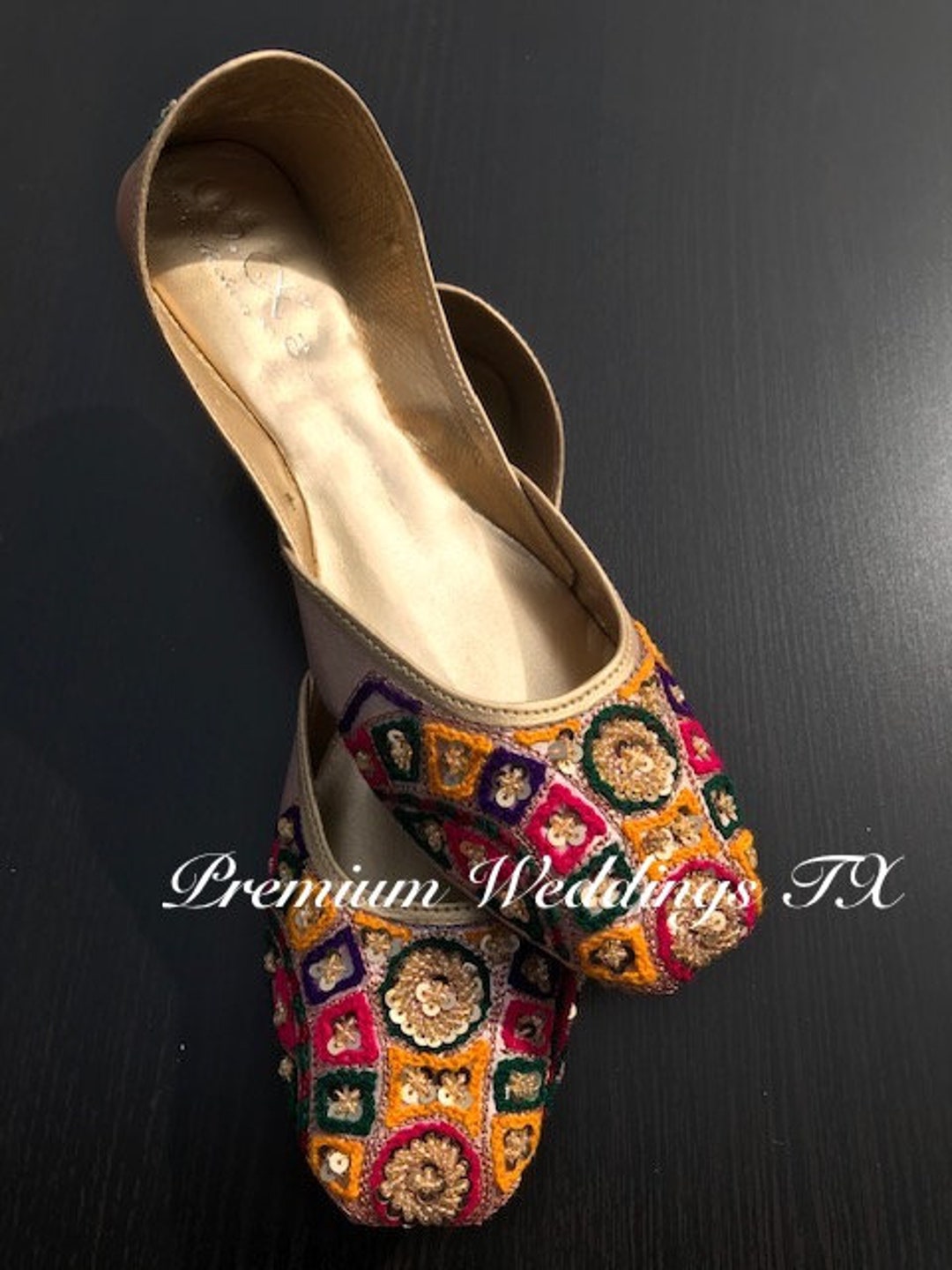 Punjabi Jutti/ Khussa/ Mojari ,hand Embroidered Jutti, Indian Jutti ...