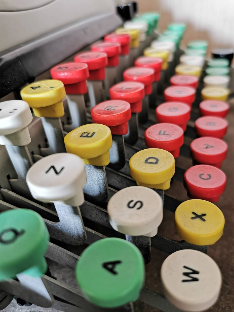 Olivetti Lexikon 80 Typewriter, Special Edition for Typist. Mint ...