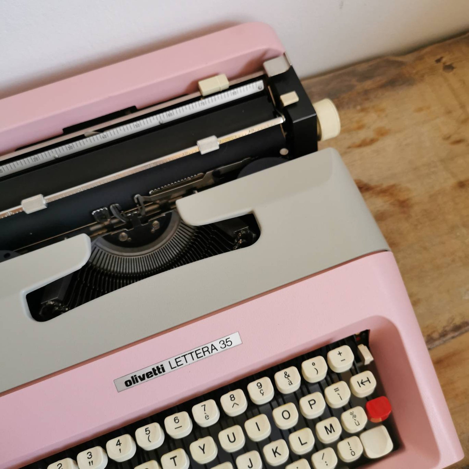 OLIVETTI LETTERA 35 Typewriter Light Pink/ Light Blue/light - Etsy