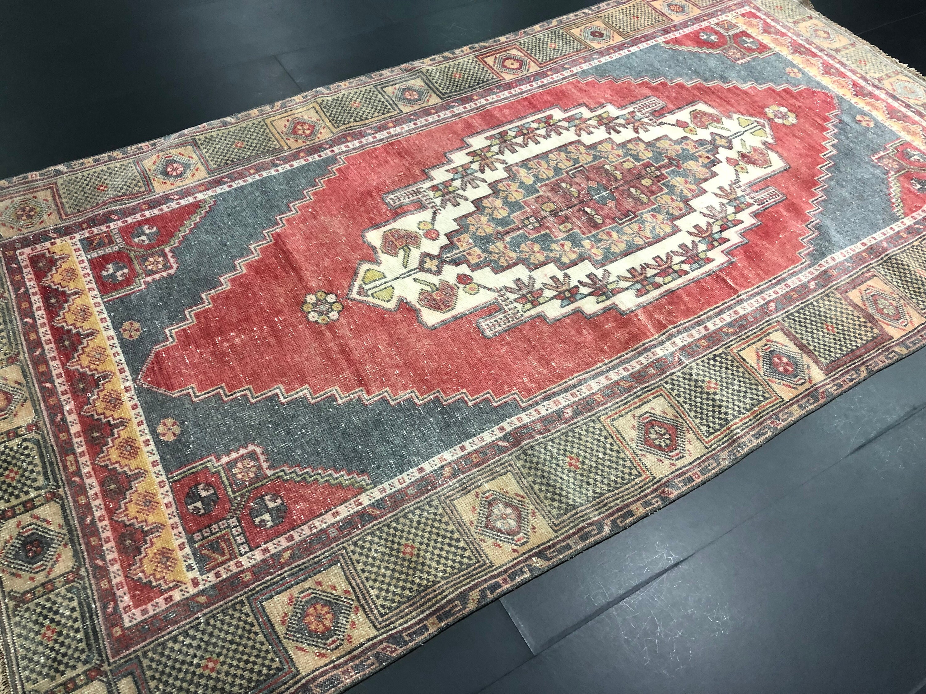 Traditional Turkish Rug Vintage Oushak Rug Faded Rug | Etsy