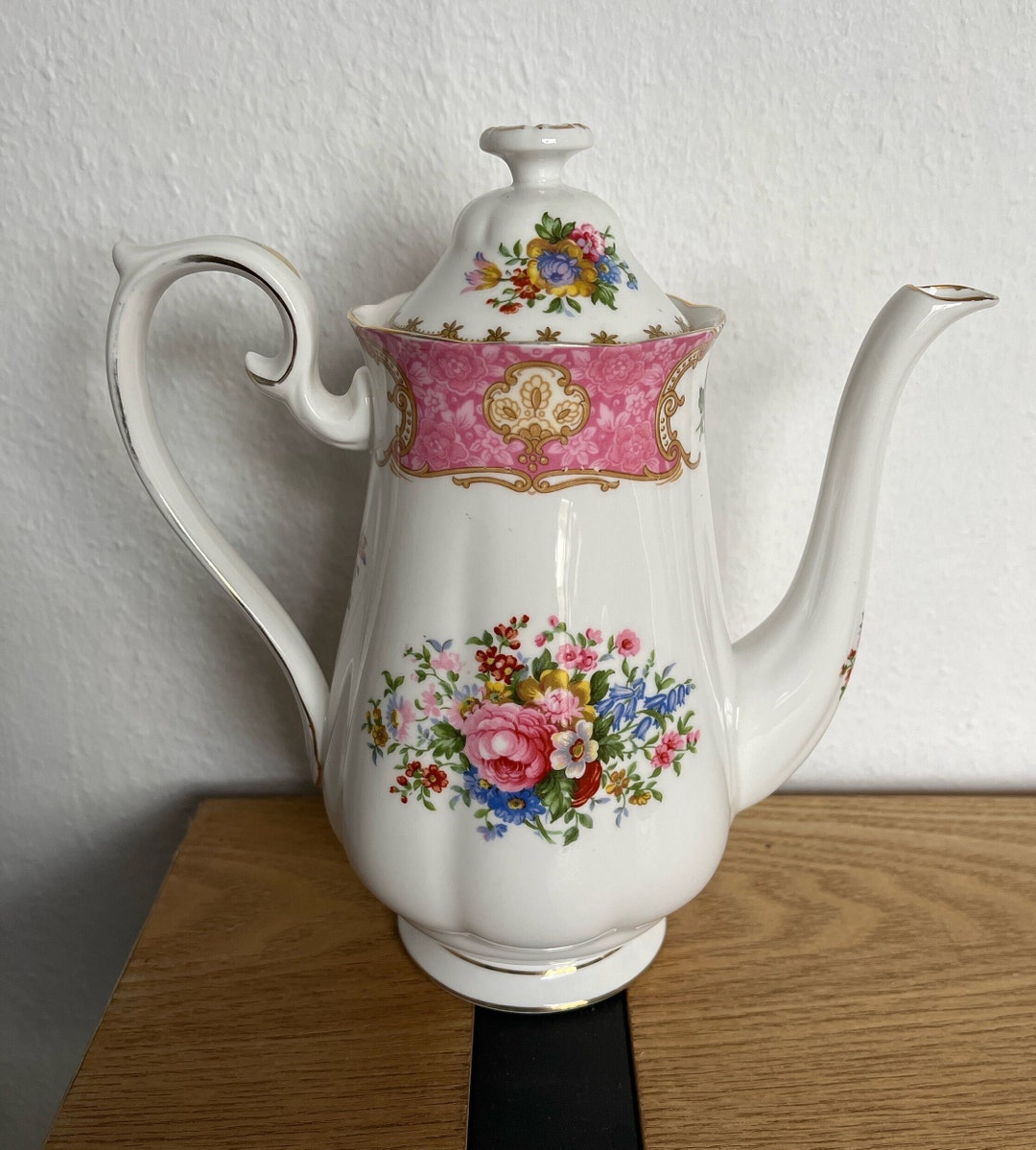 Royal Albert Lady Carlyle Vintage Coffee or Mocha Pot Can Also Be Used ...