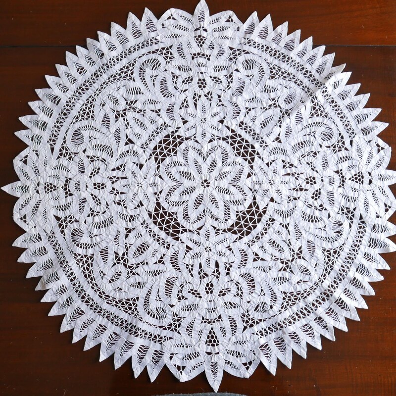 Round Lace Tablecloth - Etsy