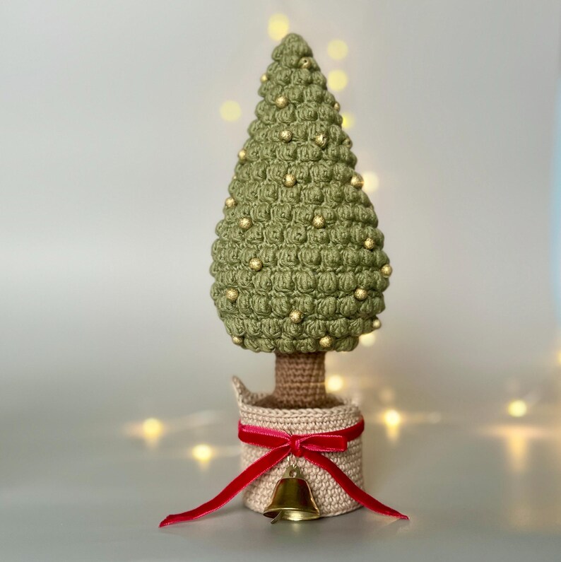 Bobble Christmas Tree Crochet Pattern, Christmas Tree in Basket ...