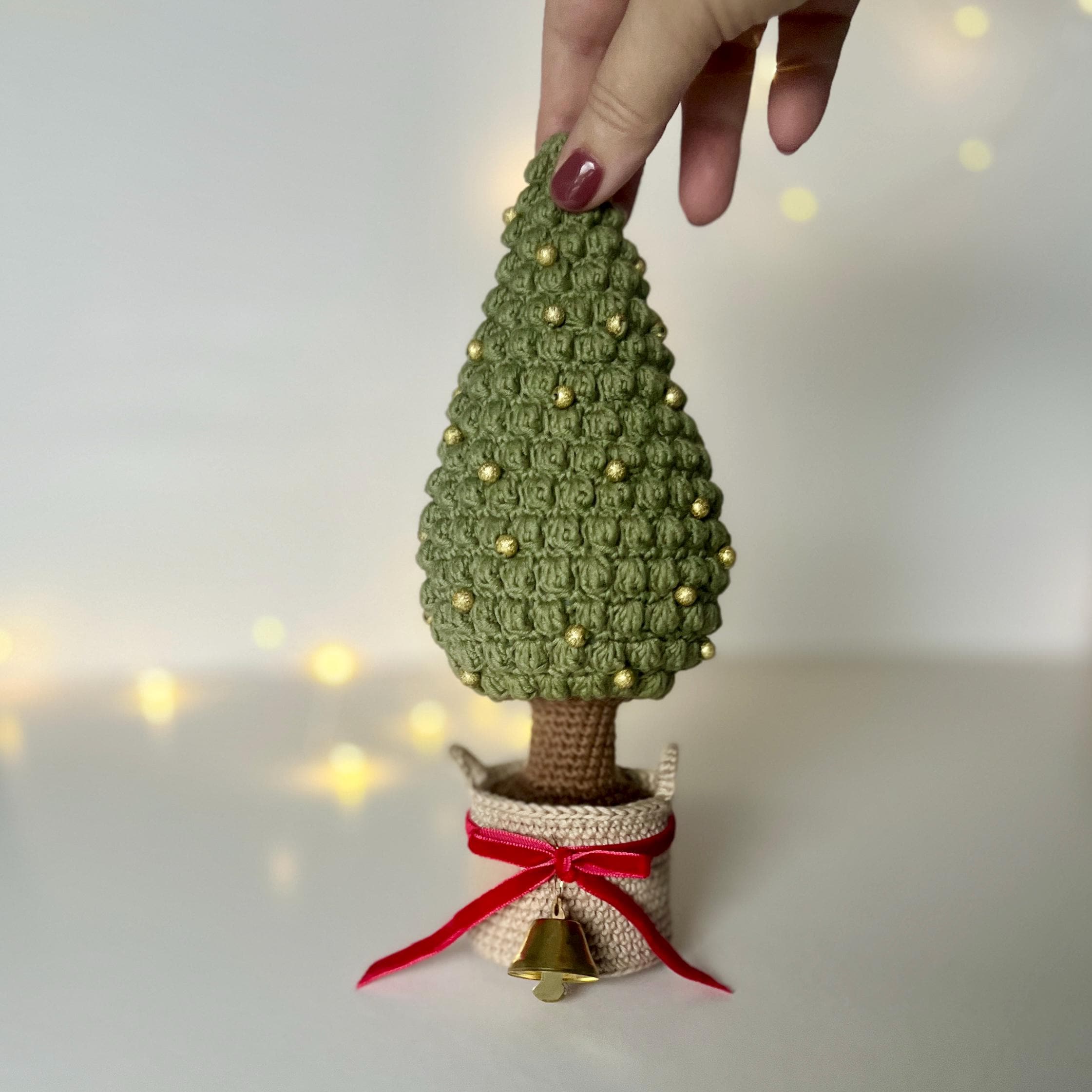 Bobble Christmas Tree Crochet Pattern, Christmas Tree in Basket ...