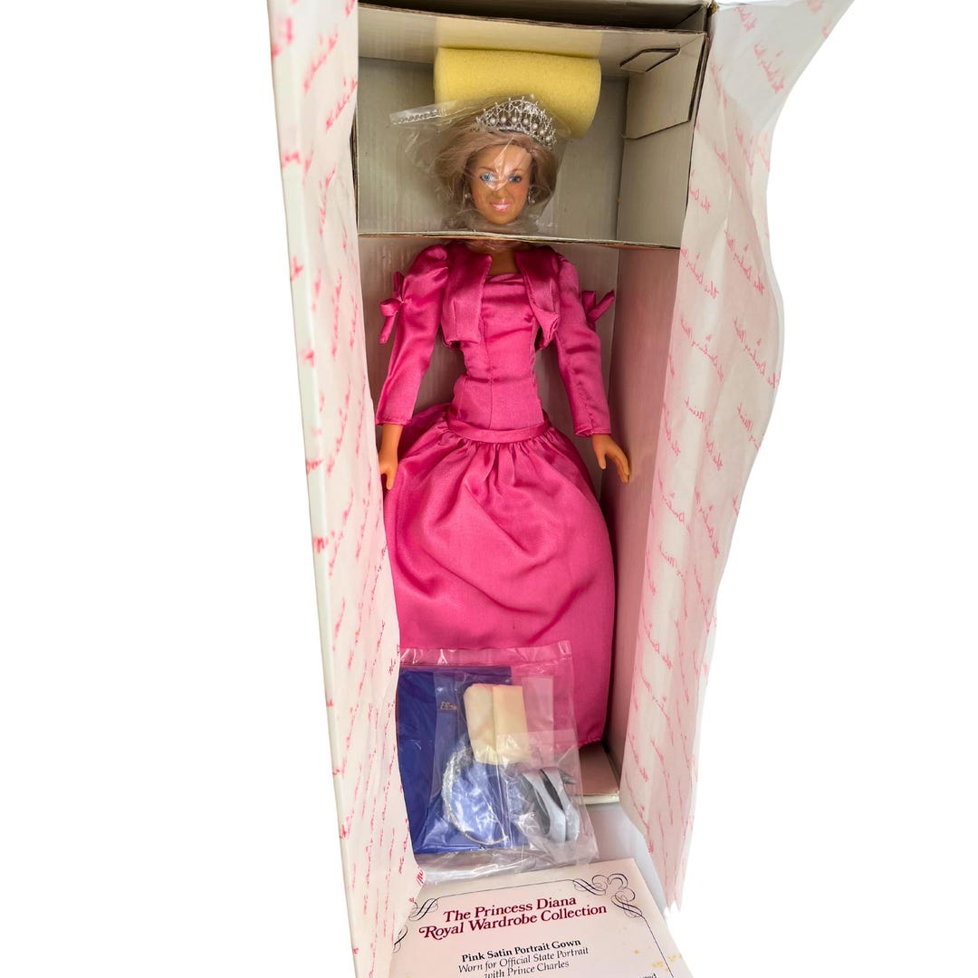 Danbury Mint Princess Diana Royal Wardrobe Collection – Mint Condition ...