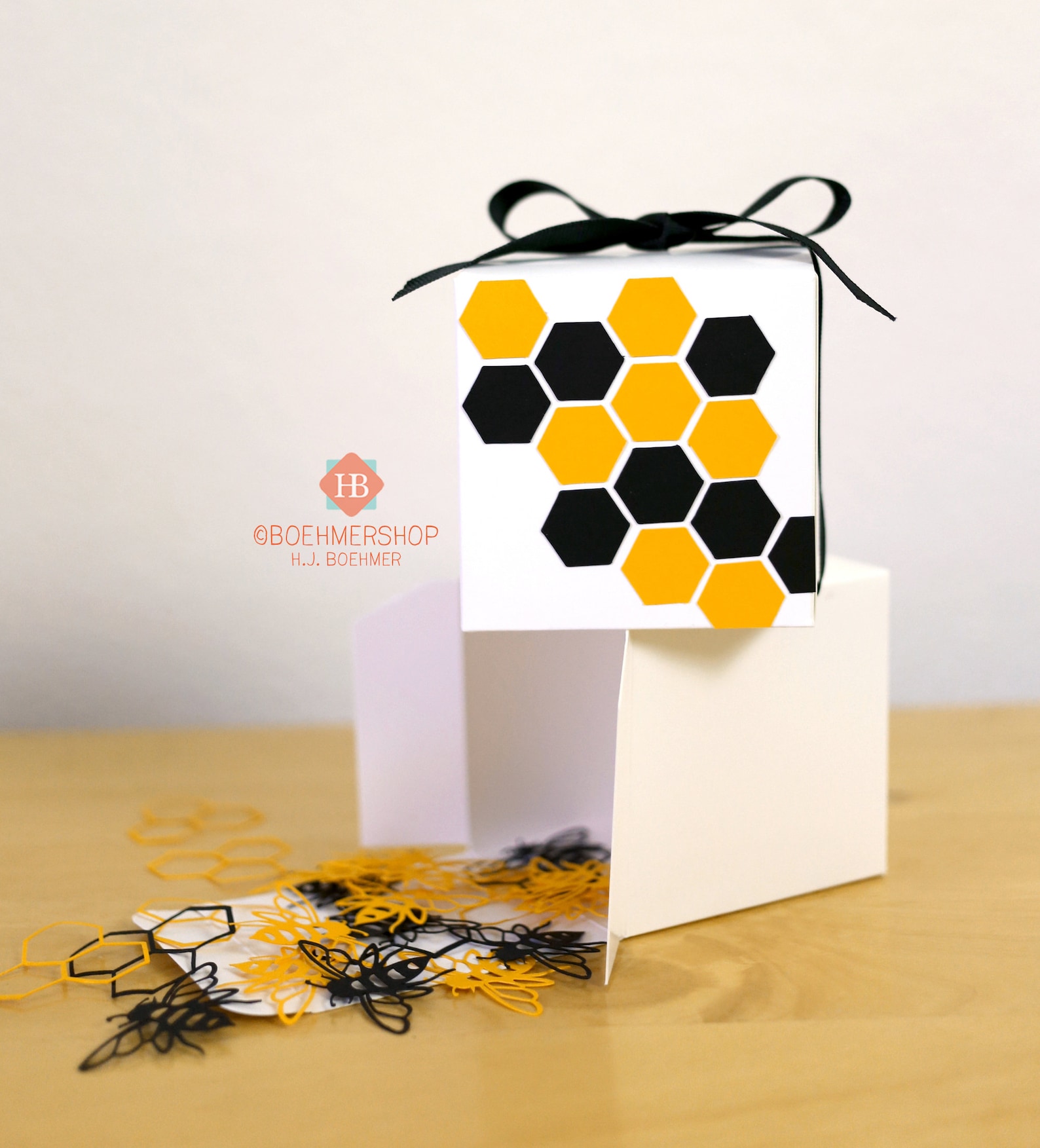 Bee Favor Box / Honeycomb Favor Box / Bumble Bee Favor Box / - Etsy