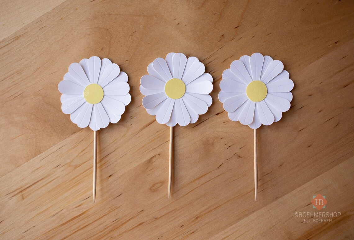 Large Daisy Cupcake Toppers/daisy Baby Shower Cupcake Toppers/ | Etsy