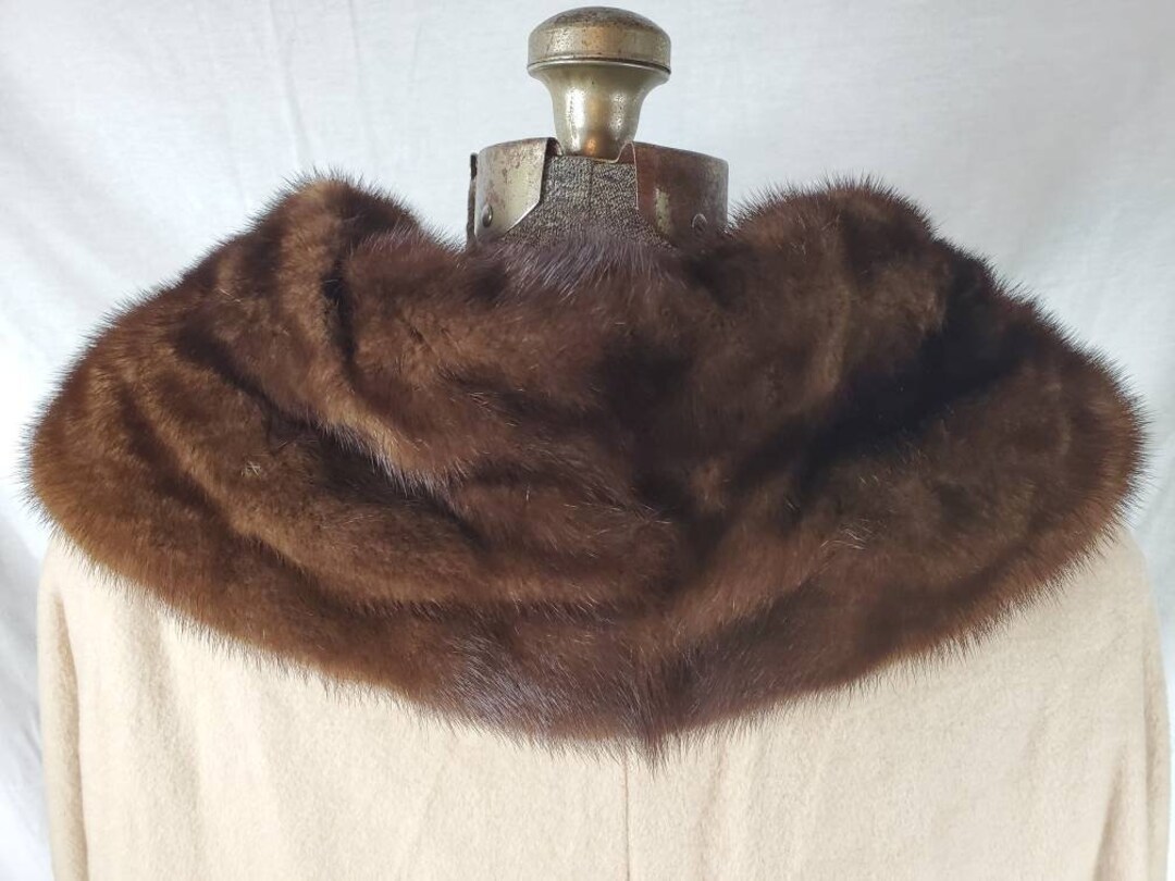 Vintage 50s / 60s Stroock / Baskin Beige Cashmere Coat With Fur Collar ...