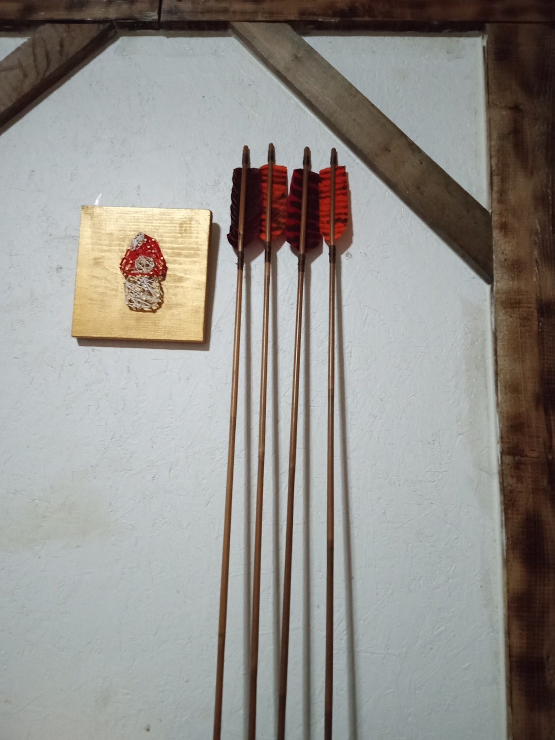 33" Traditional Arrows With Dyed Turkey Fletchings & Agate Arrowheads ...